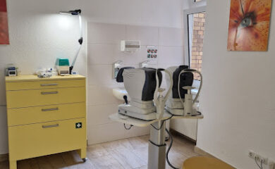 Augenklinik VISIONAER | Augenzentrum Im Medicum Wittenberg - Prof. Dr ...